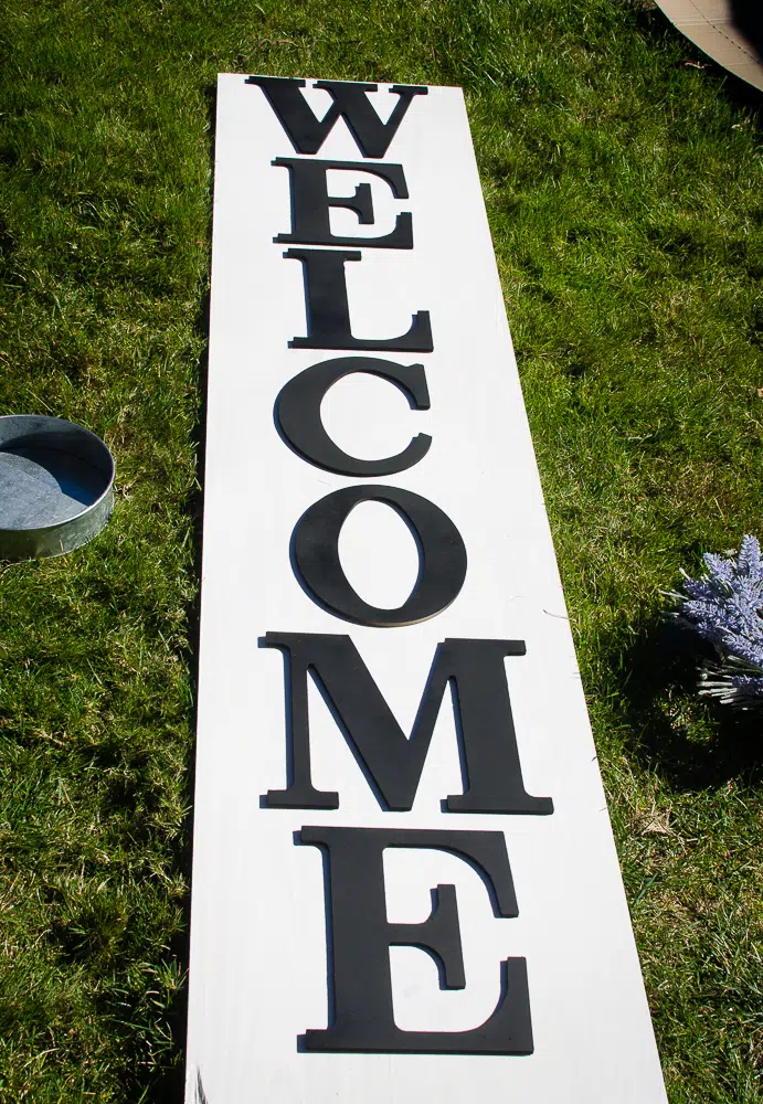 DIY Interchangeable Seasonal Welcome Sign | AllMomDoes