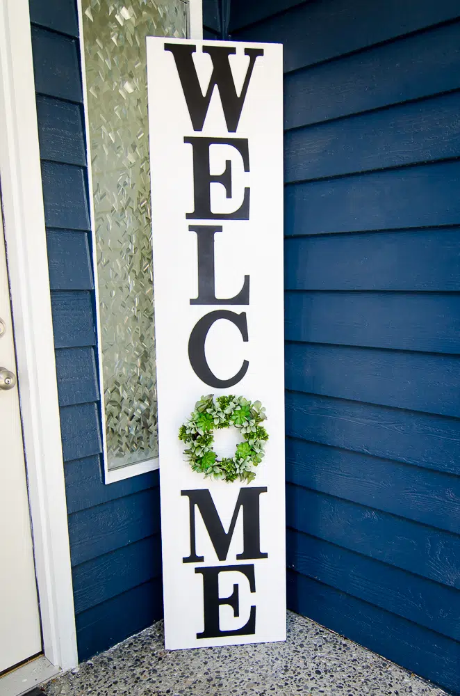 DIY Interchangeable Seasonal Welcome Sign | AllMomDoes