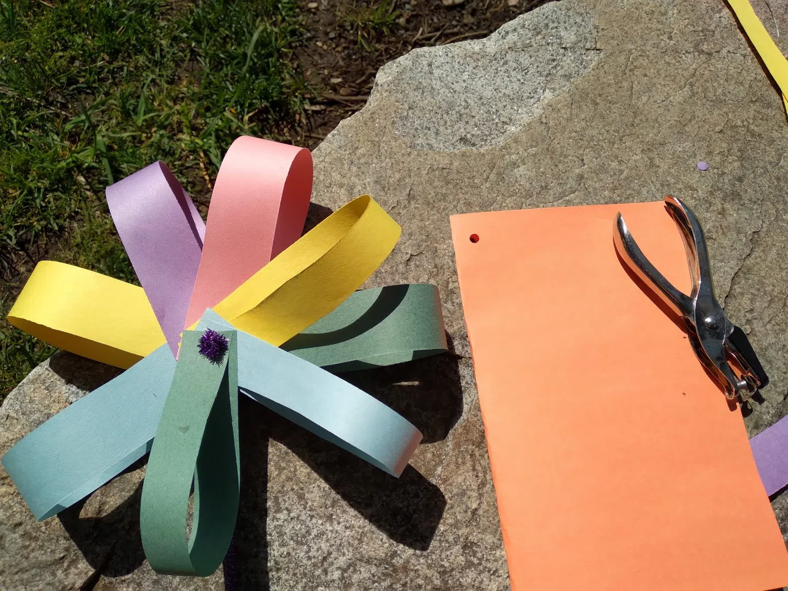 Arts & Crafts Through The Bible: Handmade Flower Cards | AllMomDoes