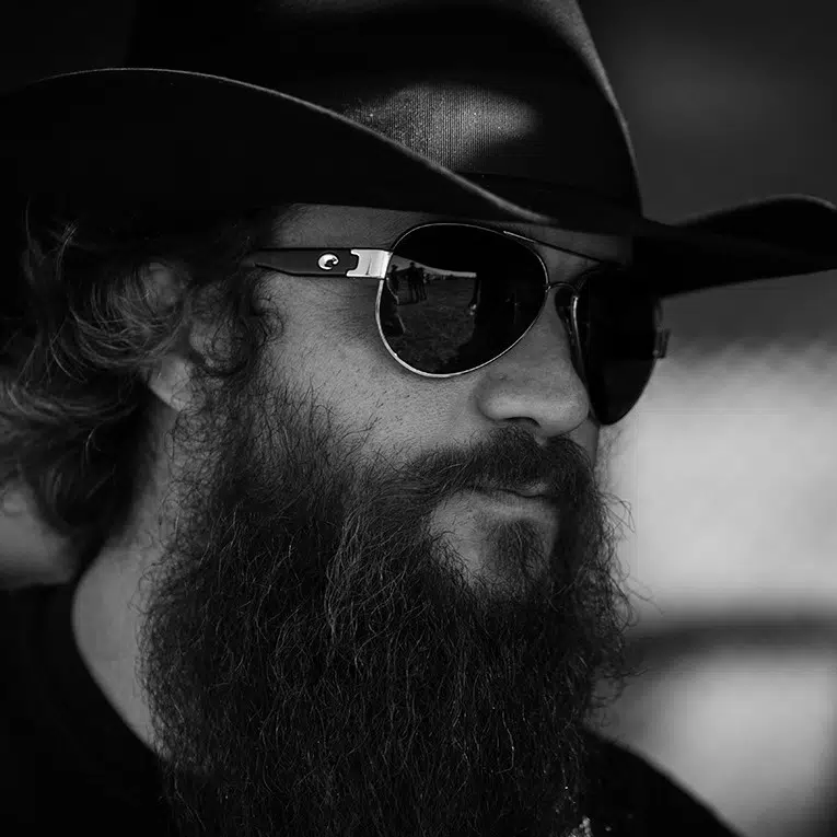Cody Jinks Shares Powerful Story Of Division And Unity On Social Media ...
