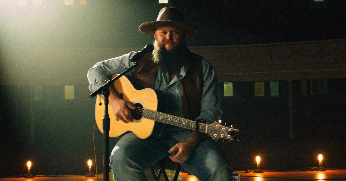 Larry Fleet Announces First Ever Headlining Tour | KOKE FM