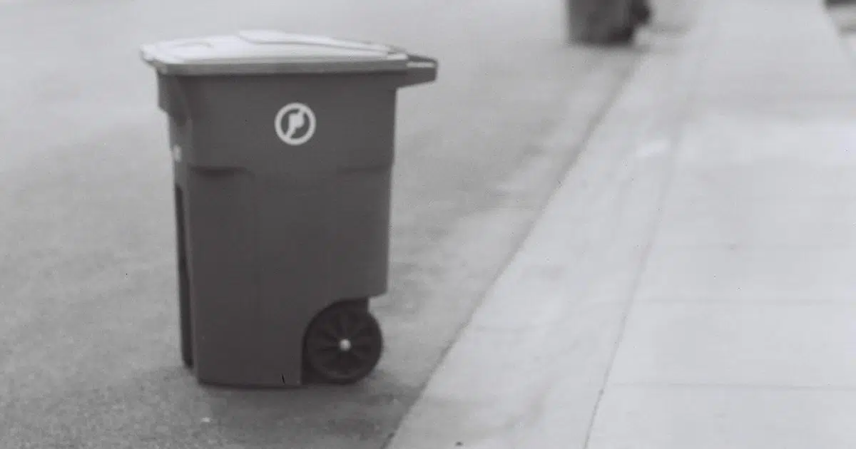 Man Goes 55 MPH in Motorized Garbage Can [VIDEO] | 105.7 WAPL ...