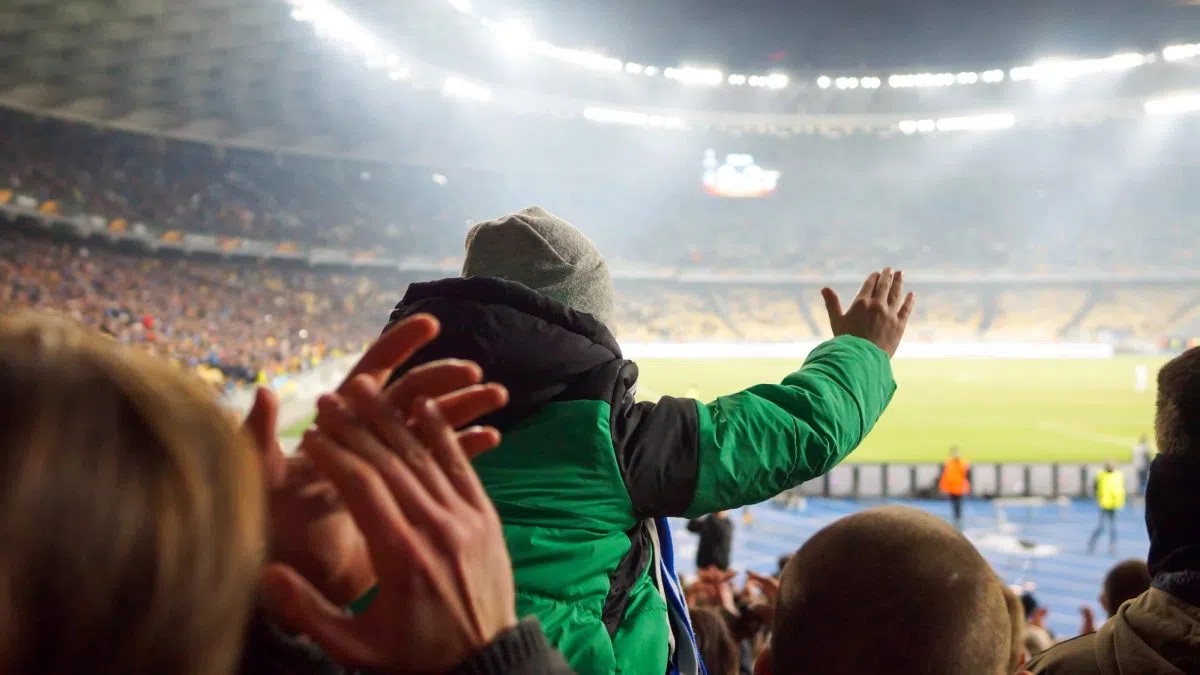 Laura Lee & Cutter Weenie of The Week: Egomaniacal Enraged Exiled Eagle ...