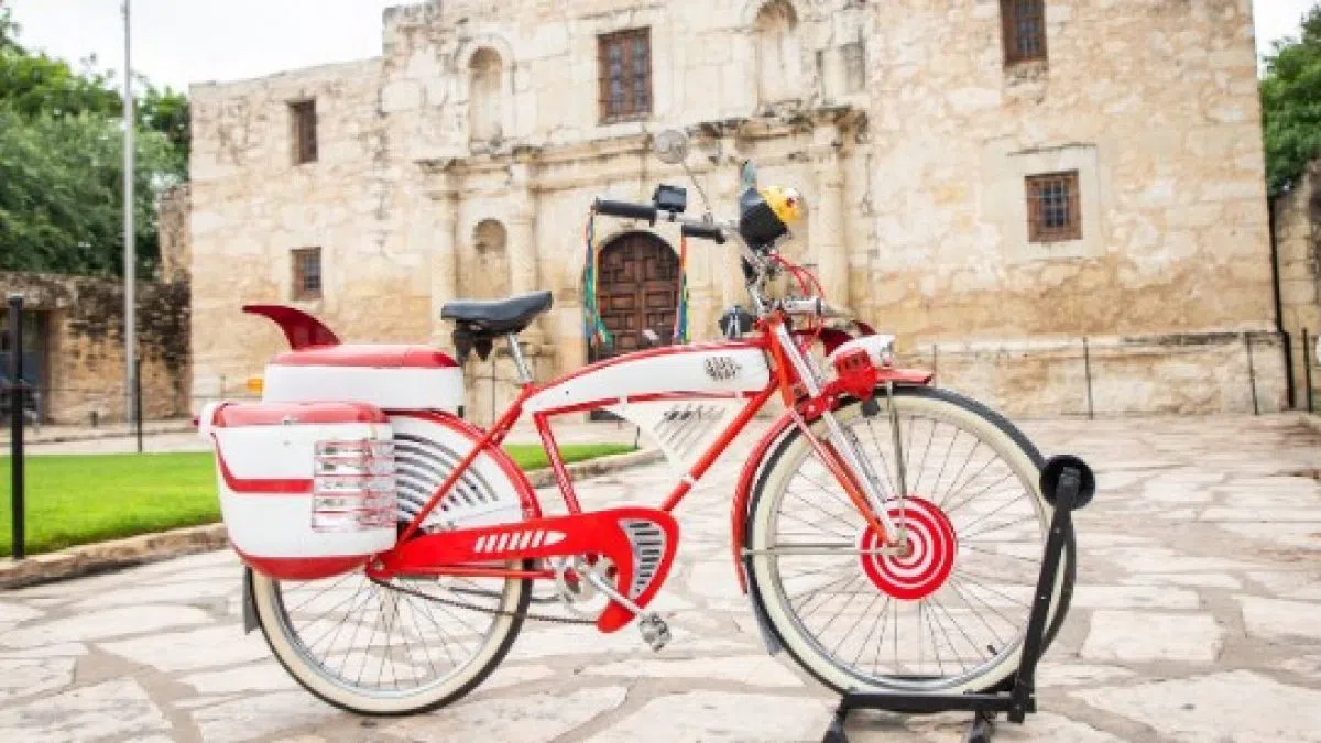 Deep In The Heart of TX: Pee-wee’s Iconic Bike Makes a Last Stand at ...