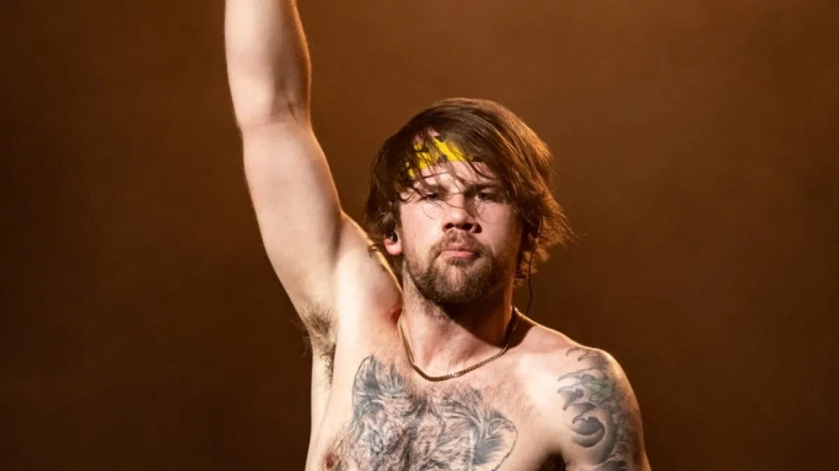 Beartooth Release New Track ‘ATTN’ On Deluxe Edition Of ‘The Surface’ [VIDEO] | Razor 94.7 104.7 ...