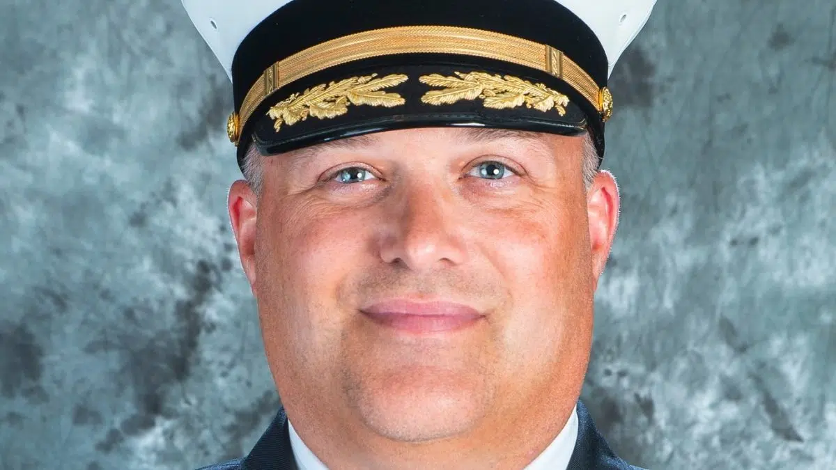 Neenah-Menasha Fire Rescue Chief Kevin Kloehn retires today | WHBY