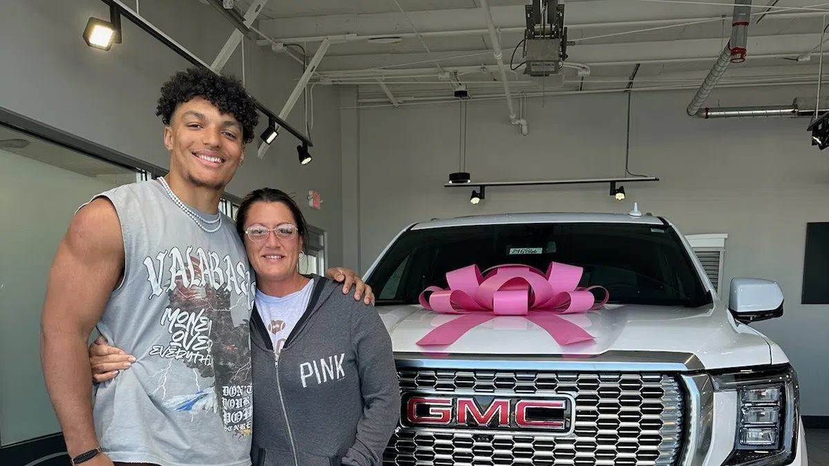 Fond du Lac Native and NFL Draft Pick Braelon Allen buys mom a new SUV ...