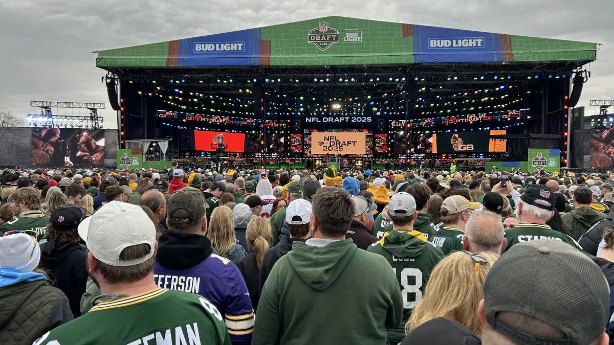 More than 600,000 attend NFL Draft in Green Bay [AUDIO] | WHBY