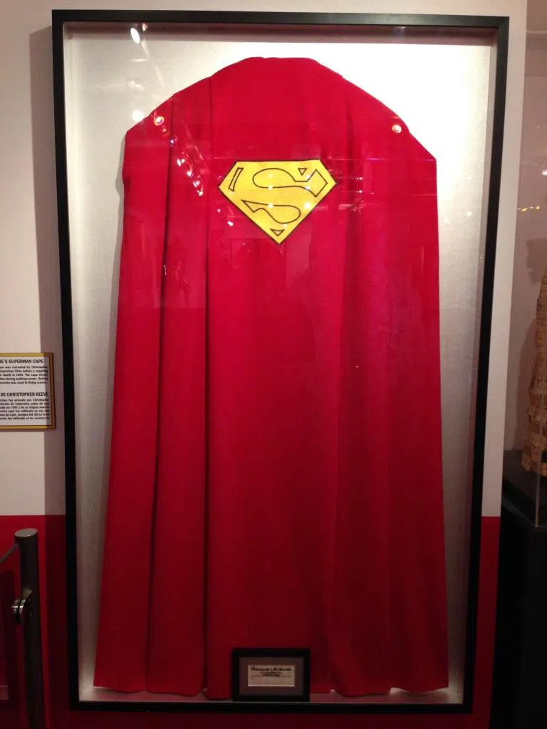 Christopher_Reeves_Superman_Cape_168400-768×1024 | paNOW