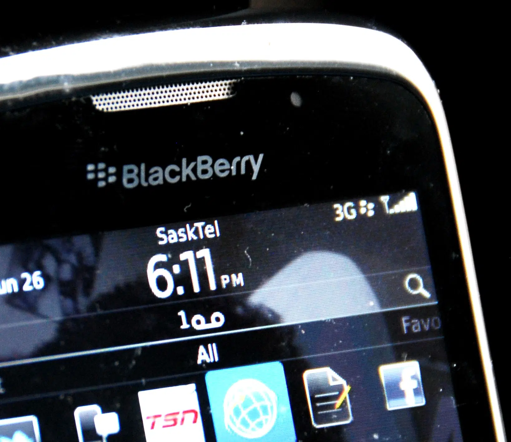 Donated cell phones help SaskTel provide local women a lifeline | paNOW