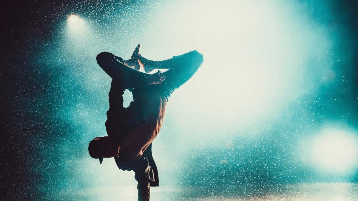 Breaker Raygun offering $10,000 If You Can Dance Better Than Her | 101. ...