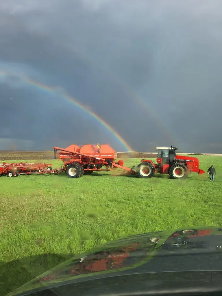 Lucky Lake farmer wins photo contest, proceeds to community | Country ...