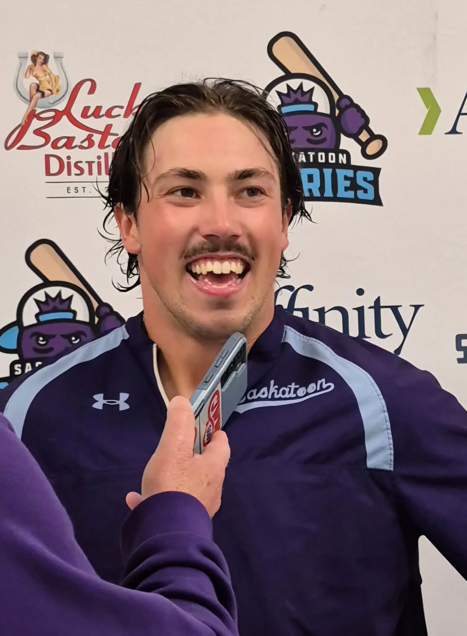 A wild and crazy ball game finishes with Beck’s walk-off grand slam ...