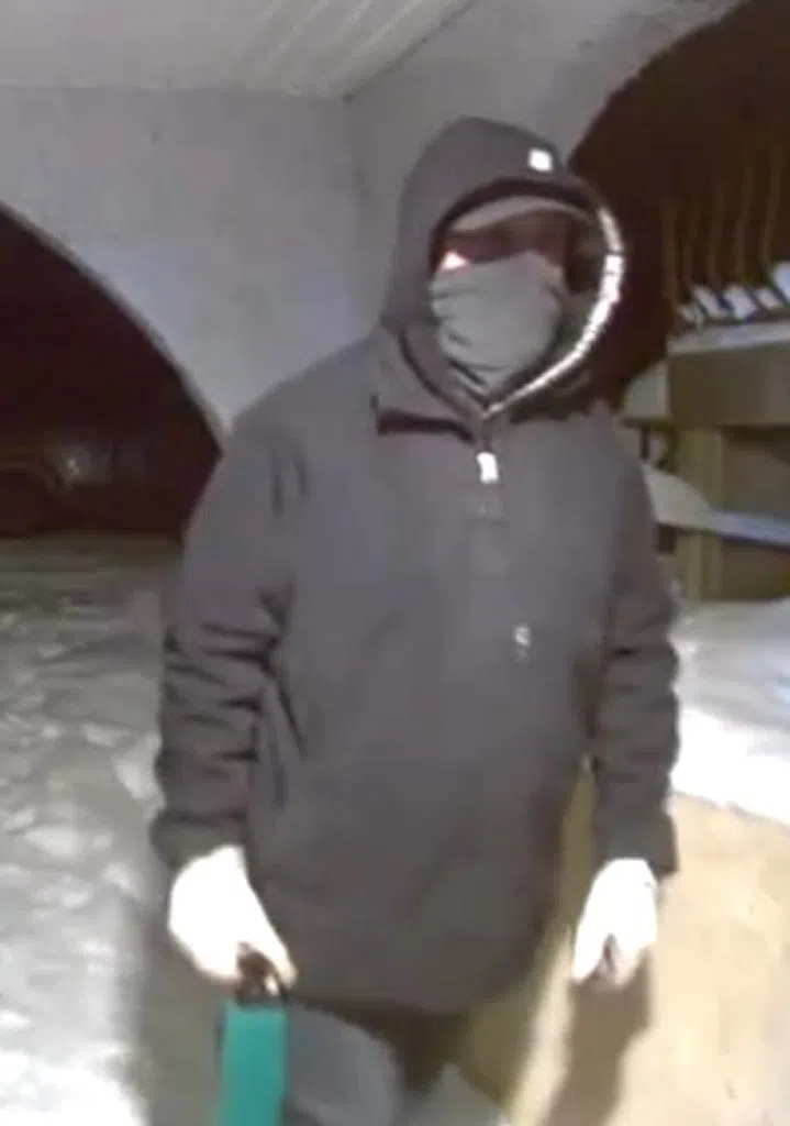 RCMP say 20 firearms stolen in armed robbery near Eldon | Country 600 CJWW