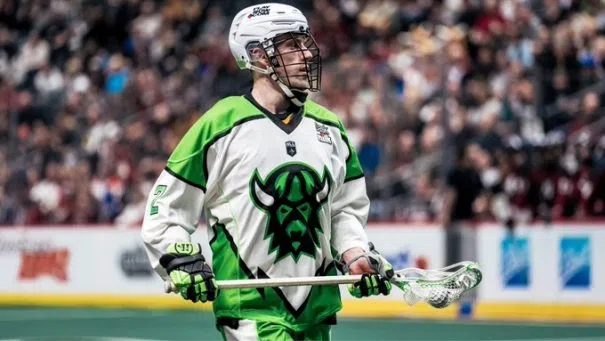 Meet Zach Manns | 92.9 The Reindeer