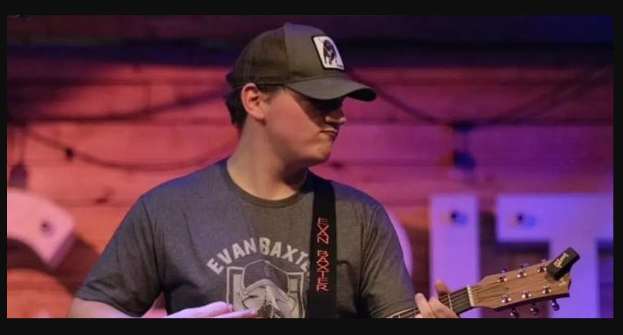 Evan Baxter | 92.9 The Reindeer