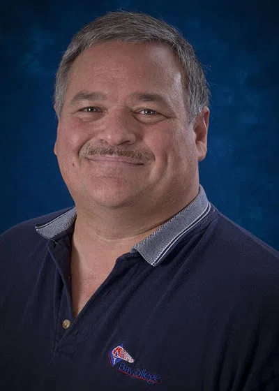 Linderoth Given Bay’s Outstanding Educator Award | Radioresultsnetwork.com