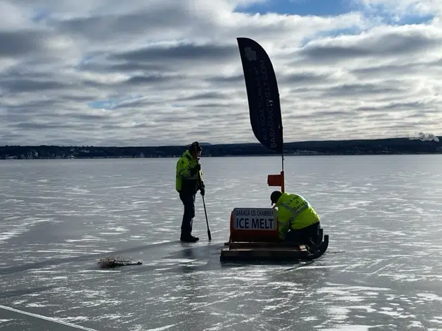 Barrel Placed On Keweenaw Bay For Chamber Ice Melt Contest ...