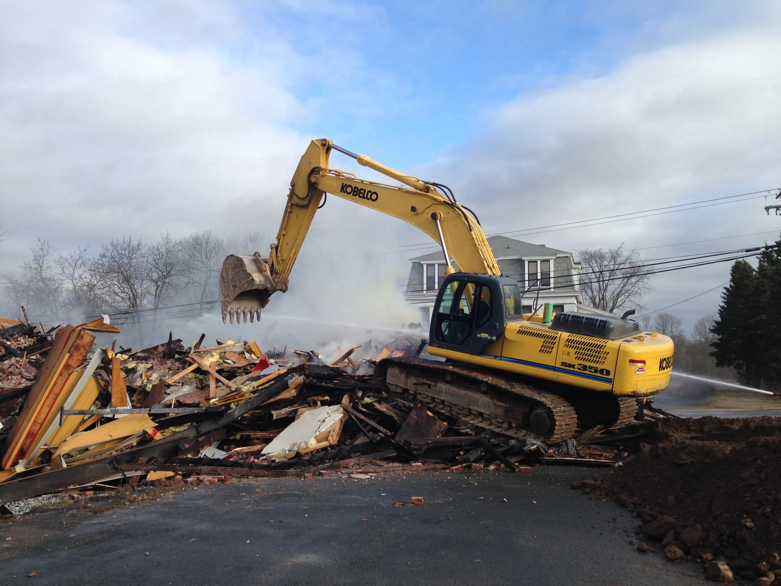 Hampton Fire Forces 11 People From Their Homes | 98.1 Charlotte FM