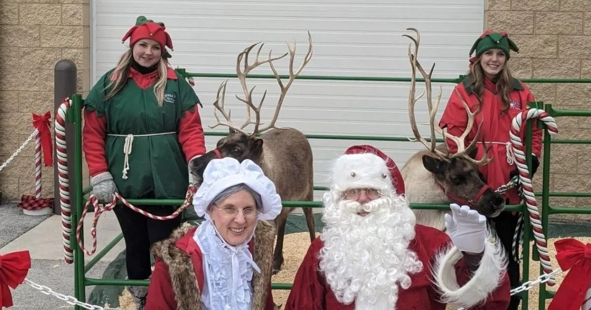 Santa and Mrs. Claus to Visit the Farm Wisconsin Discovery Center This ...
