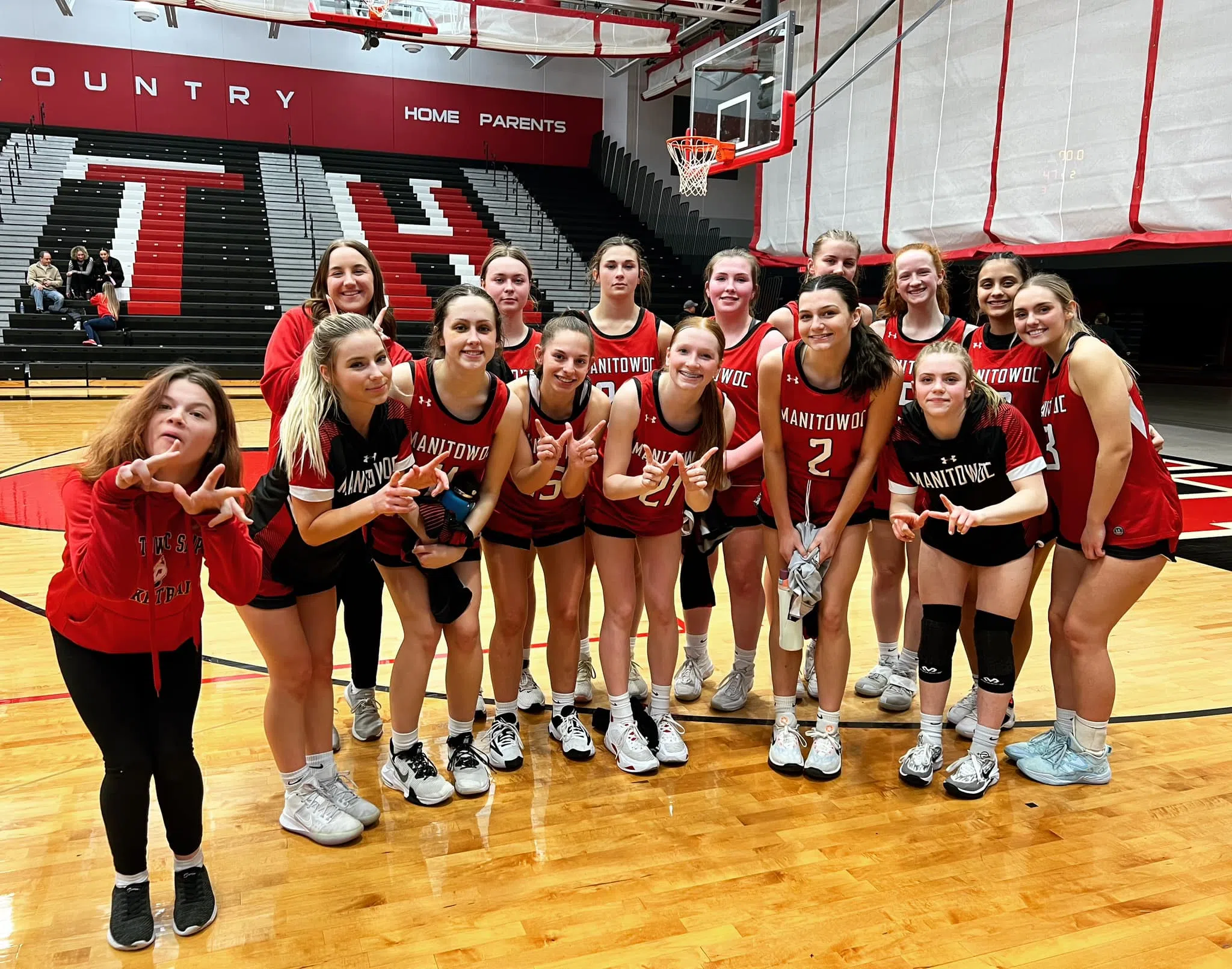 Manitowoc Lincoln Girls Completely Revive Their Season | Seehafer News