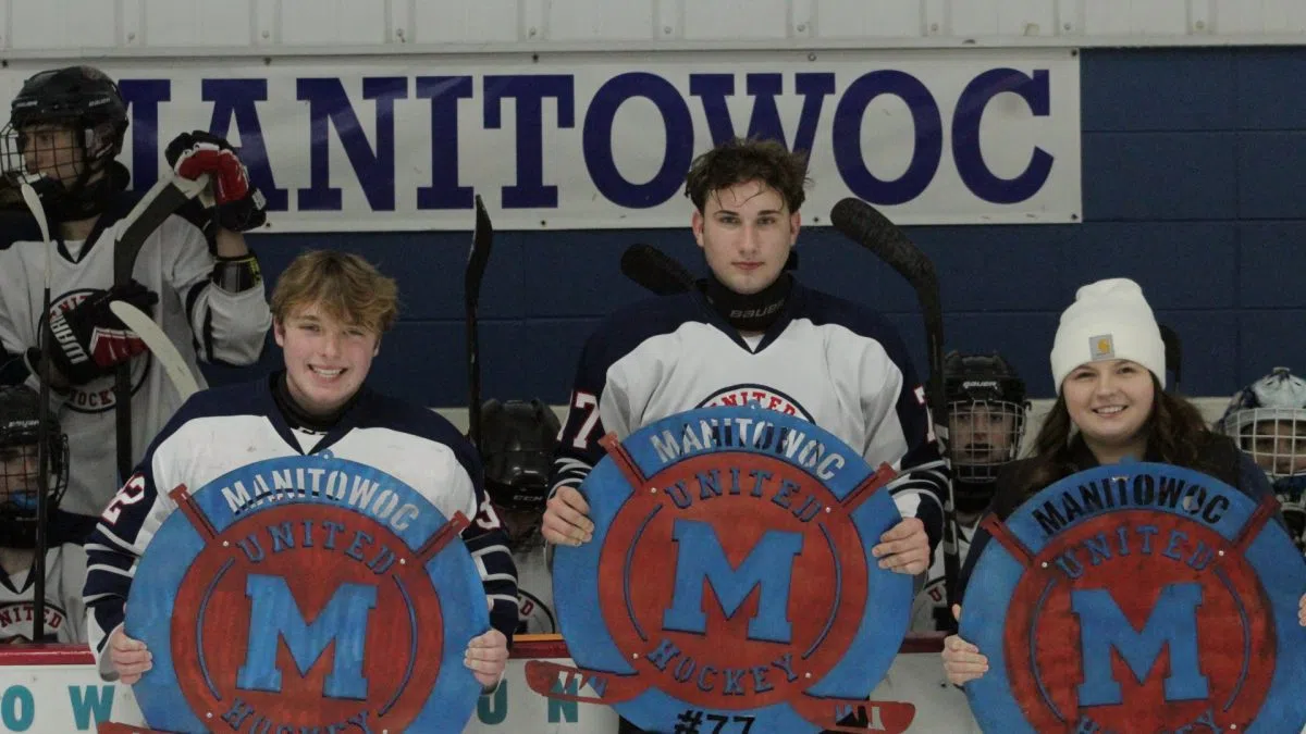 Manitowoc United Falls to Oregon on Senior Night | Seehafer News