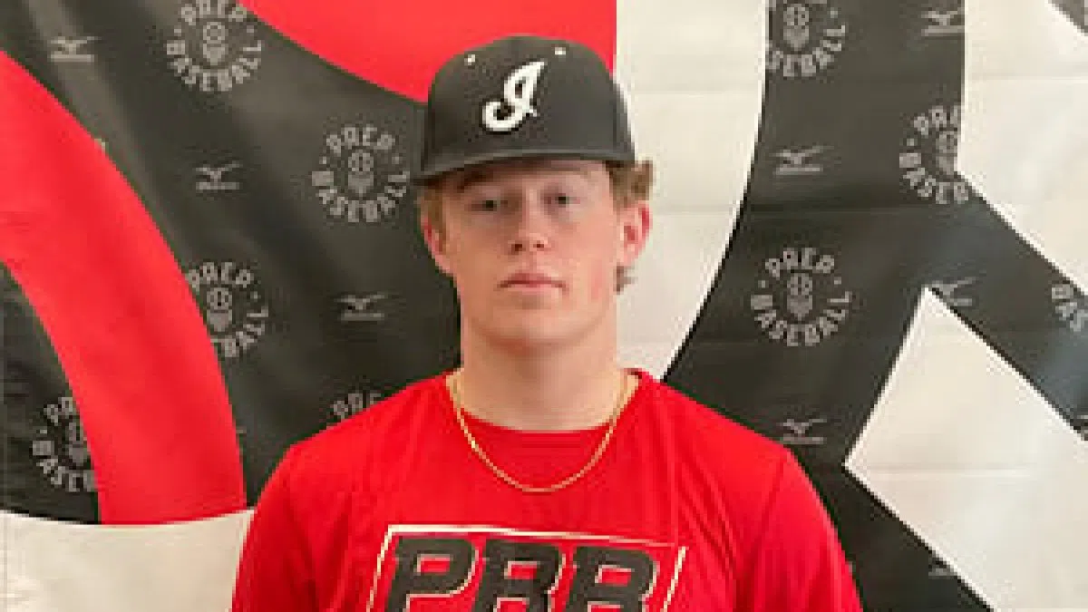 Manitowoc Lincoln Honors Sheboygan South Baseball Player Battling ...