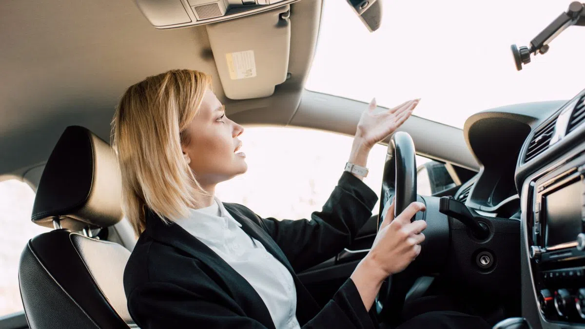 Courteous Drivers: Male VS Female | Rock 107