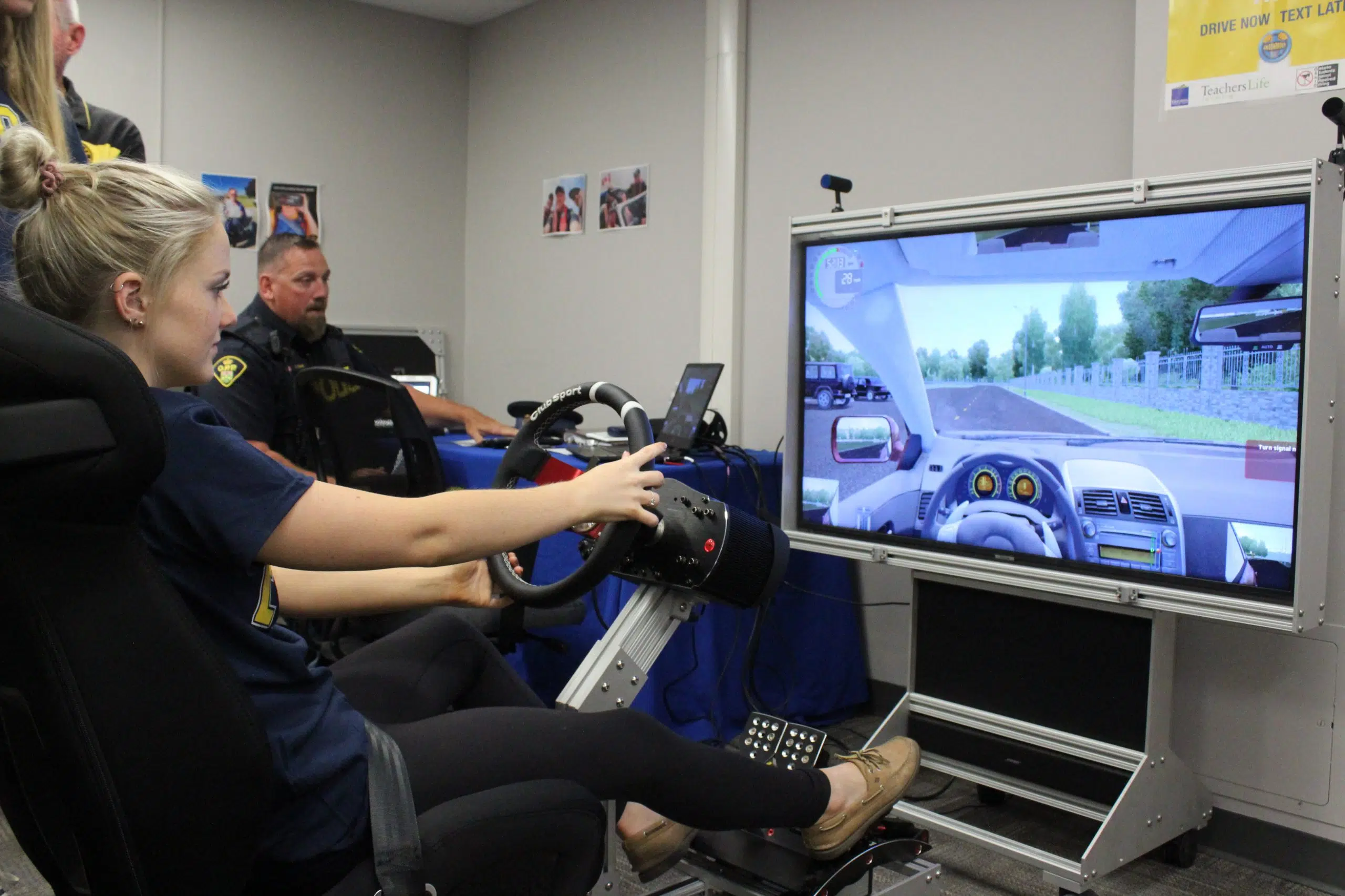 Simulator helps to show distracted driving consequences | Quinte News
