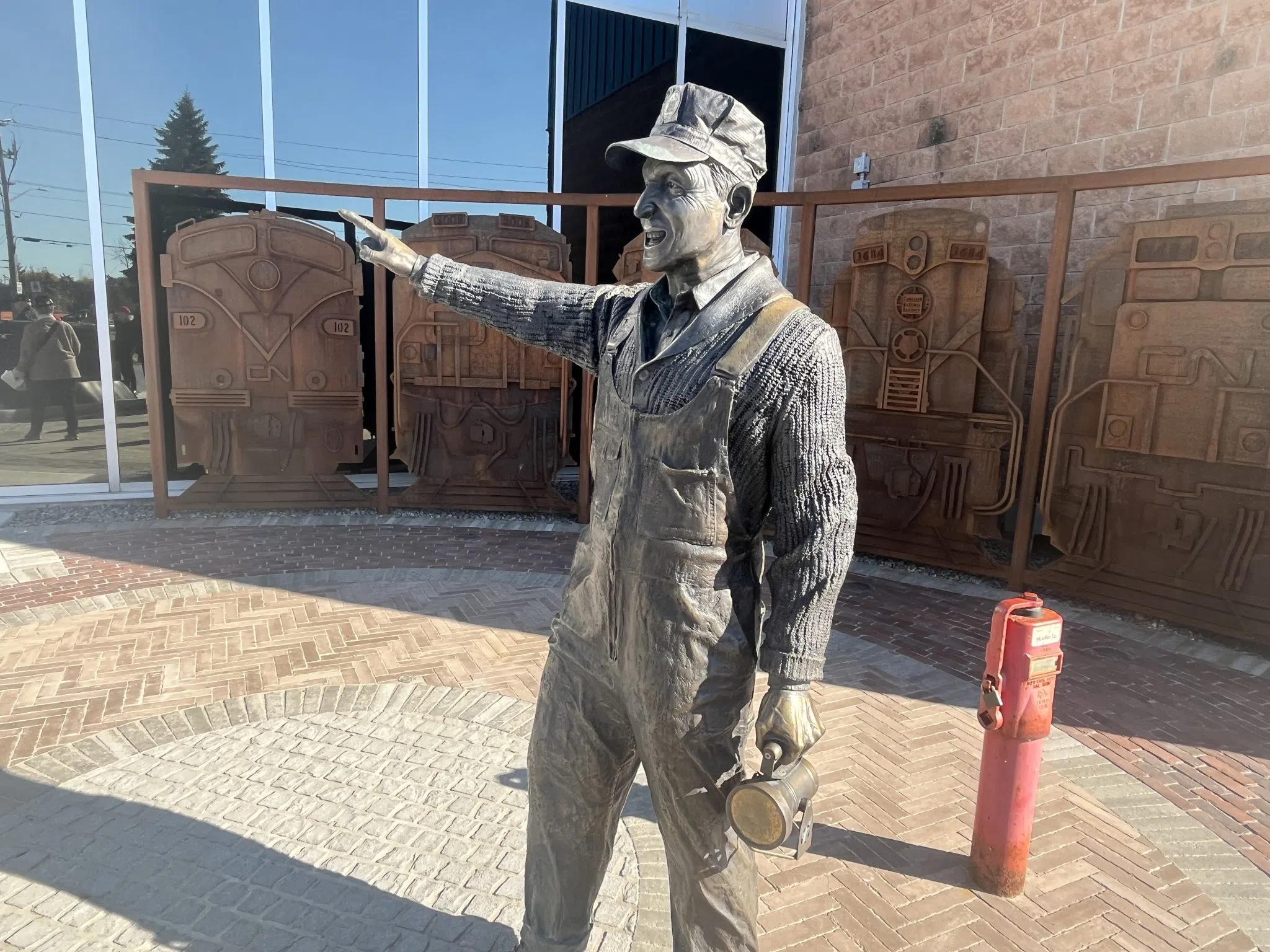 Monument honouring CN Yardmen unveiled at QSWC | Quinte News