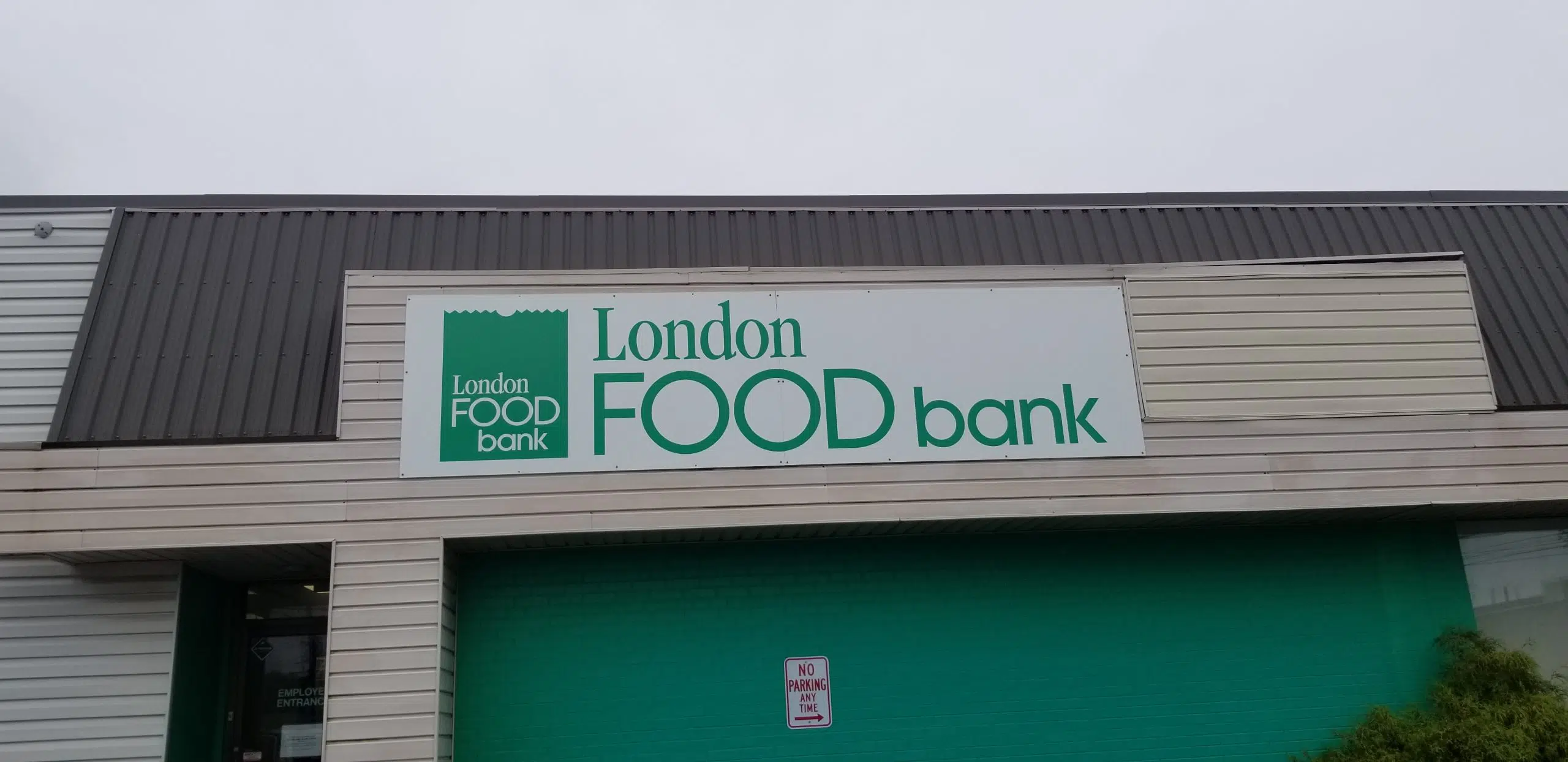 London Food Bank announces 31st Thanksgiving Food Drive | 106.9 The X