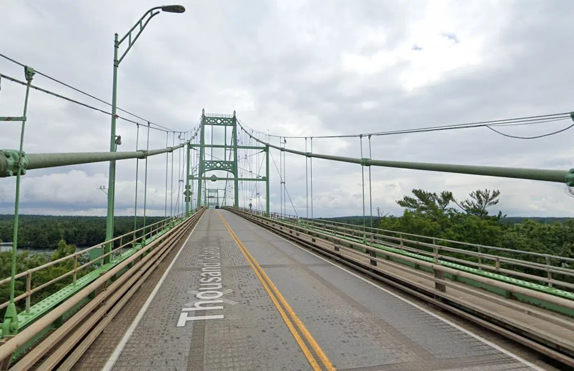 Plan ahead if you travel across the Thousand Islands Bridge ...