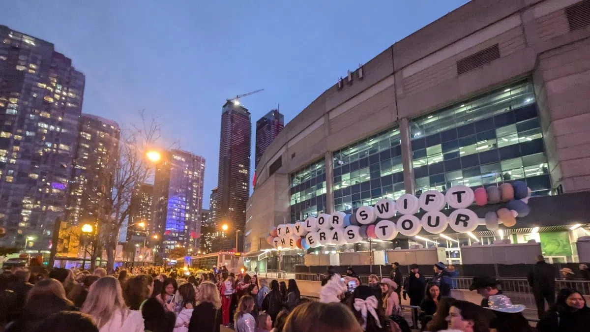 ‘It was surreal’: Local Taylor Swift fan reflects on show experience ...