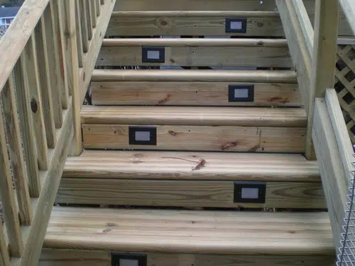 Real Estate Agent Brags About Slip-Resistant Paint, And Then Slips ...