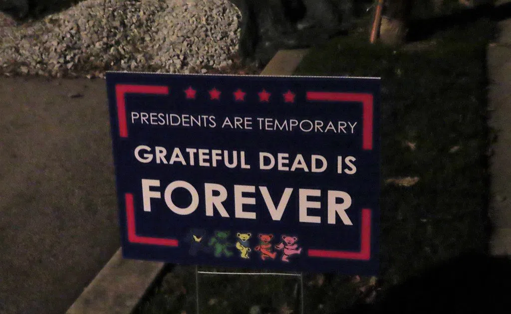 Dead Bow Out Gratefully | 102.9 The Buzz