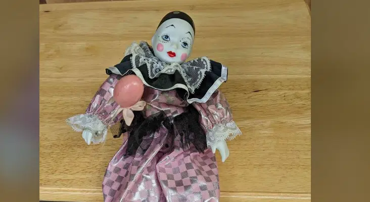 Woman Selling ‘Definitely Not Haunted’ Doll on Facebook Marketplace ...