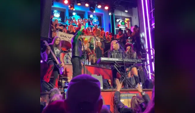 Kid Rock Storms Off Stage at Nashville Bar Show [VIDEO] | 102.9 The Buzz