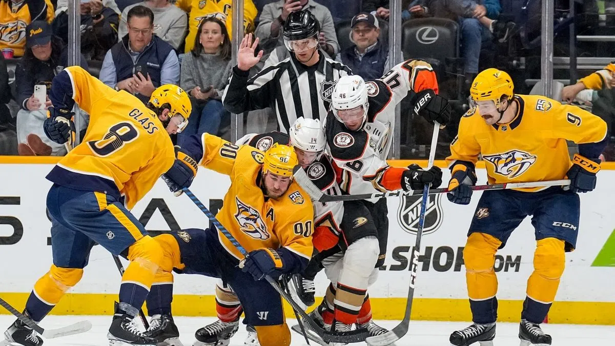 Predators Chipping Away, Digging Into Key Moments | The Game Nashville
