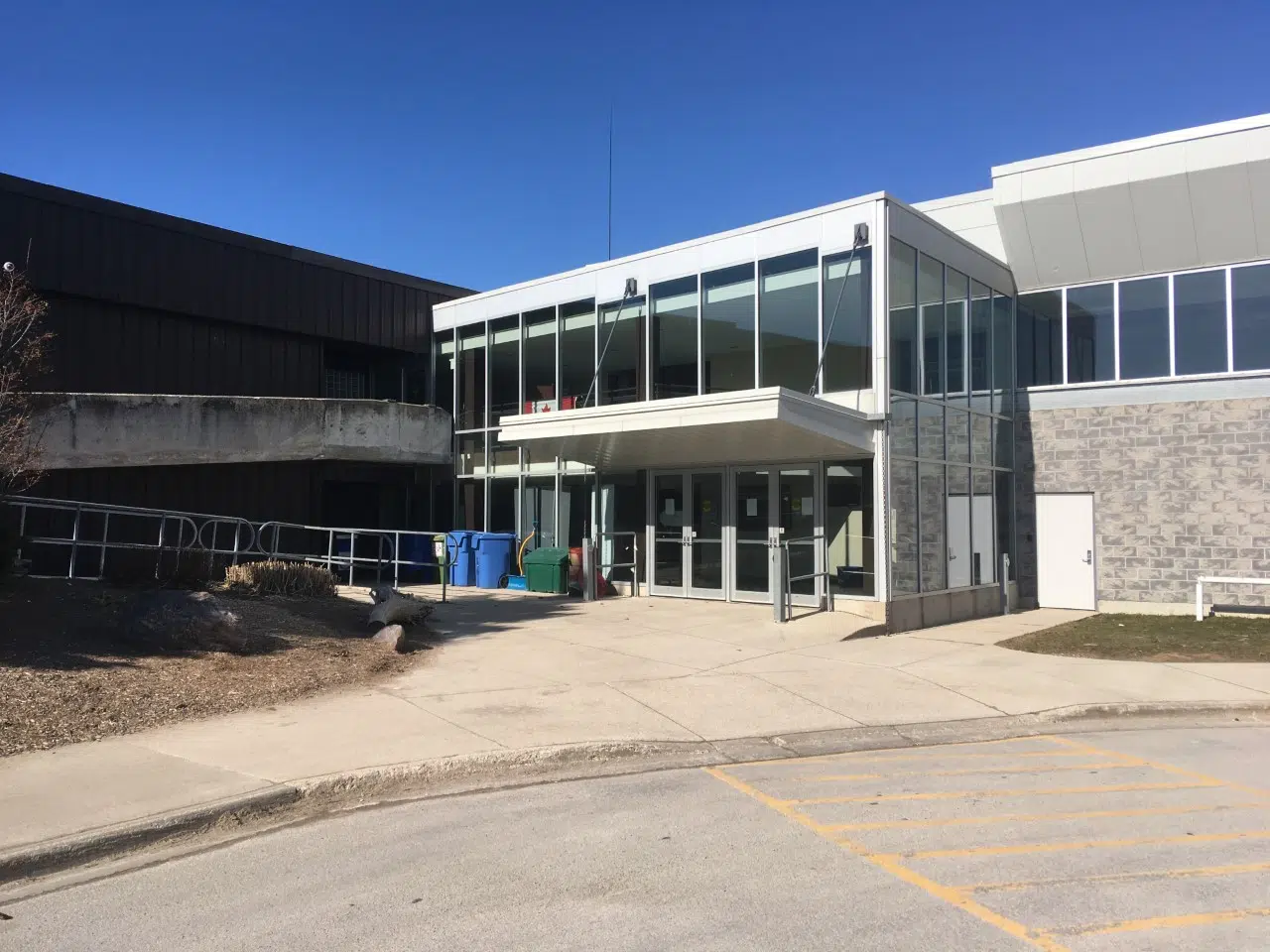 Plans underway to reopen Davidson Centre | Lanarkleedstoday.ca