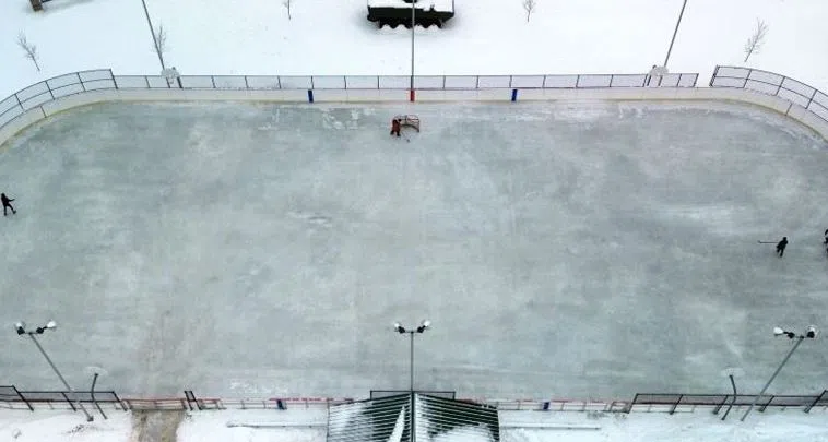 Smiths Falls’ outdoor rink open to skaters | Lanarkleedstoday.ca