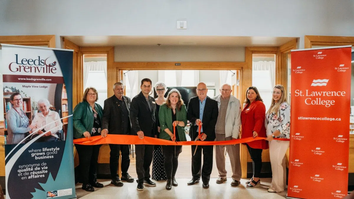 Maple View Lodge welcomes Living Classroom | Lanarkleedstoday.ca