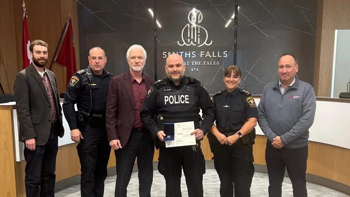 SFPS celebrate 20 year tenure, welcome new constables | Lanarkleedstoday.ca