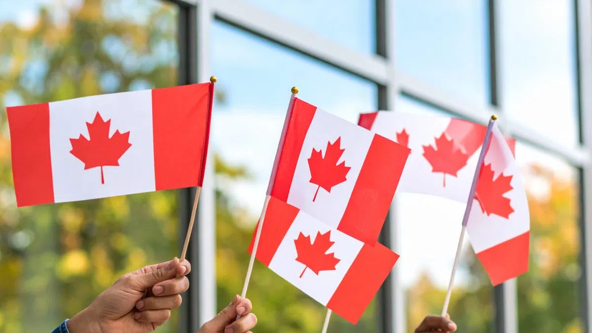 Proudly Canadian, Proudly Local! | Lanarkleedstoday.ca