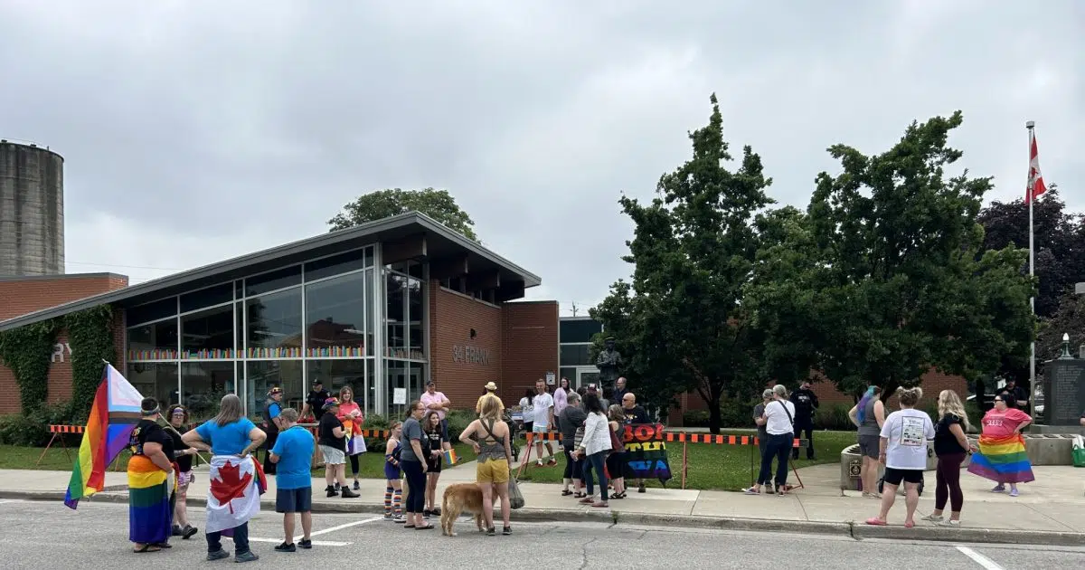 Strathroy Library’s Drag Storytime event well supported and without ...