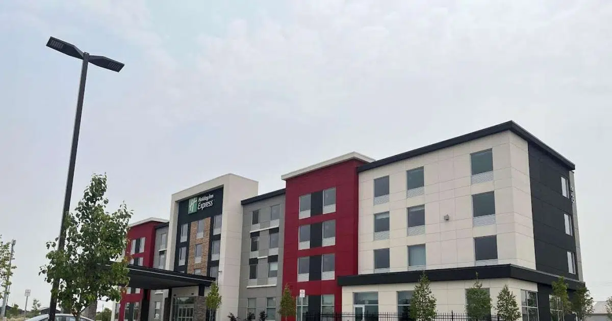 Area’s 1st chain hotel up and running | 105.7 Strathroy Today