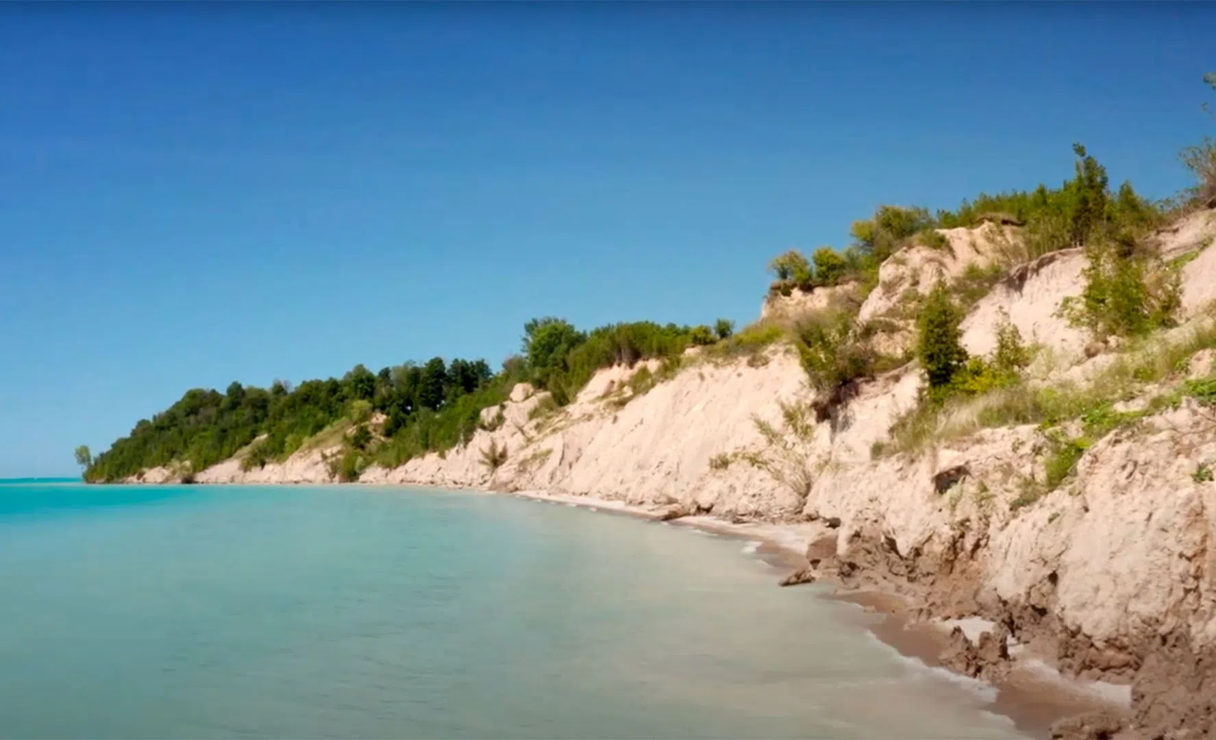 ABCA warns locals – high risk of shoreline bluff collapse | 90.5 Exeter ...