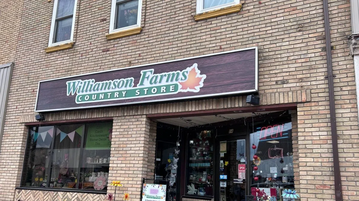 PROUDLY CANADIAN, PROUDLY LOCAL; Williamson Farms Country Store ...