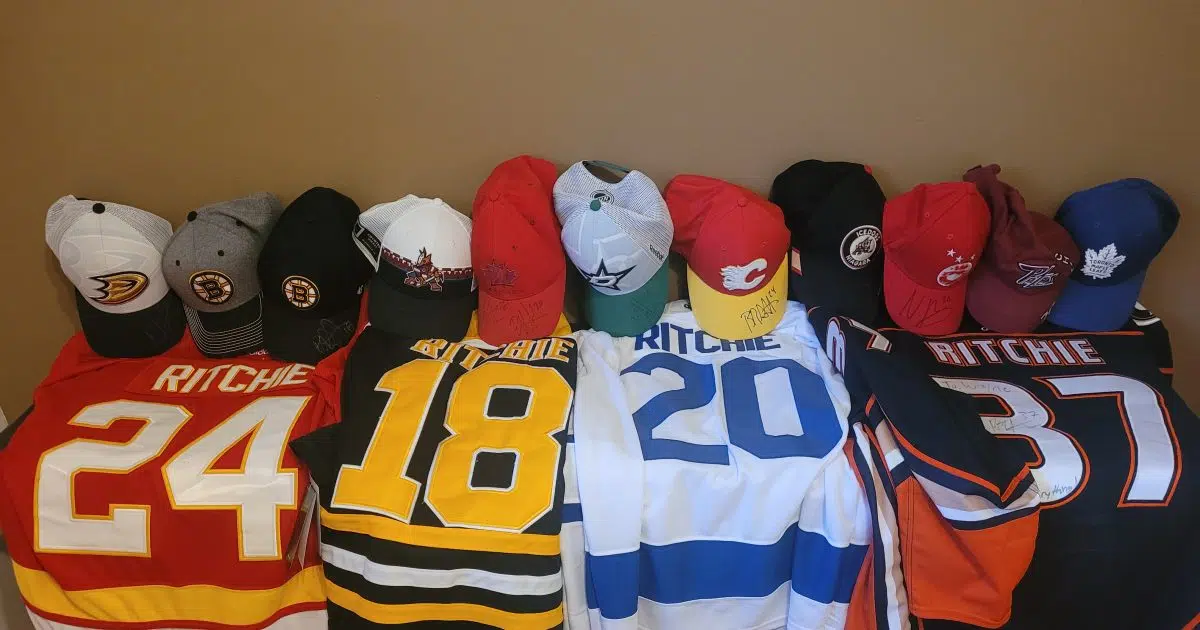 “You Wanna See A Cross-Check? That’s A Cross-Check!” Wayne White Shares ...