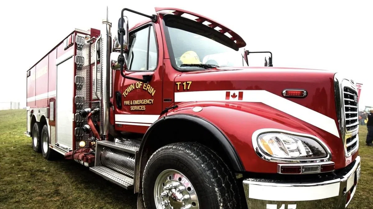 7 Vehicles & 18 Firefighters Respond To Erin House Fire | FM101 ...