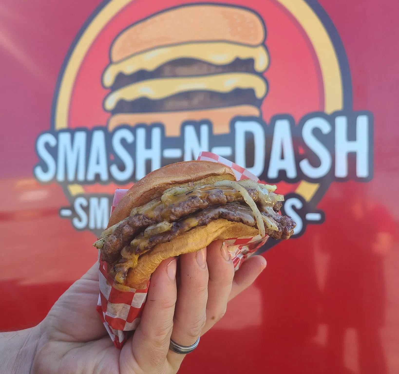Smash N Dash Smashburgers opens Arnprior location | Oldies 107.7